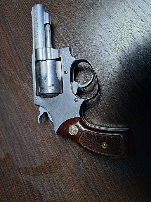 REVOLVER S & W 22 WMR MRF CTG