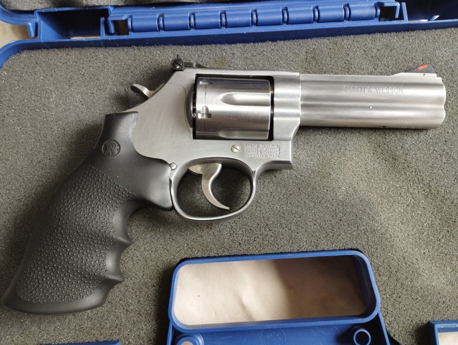 Revolver Smith & Wesson .357 MAGNUM, zamjena za Luger