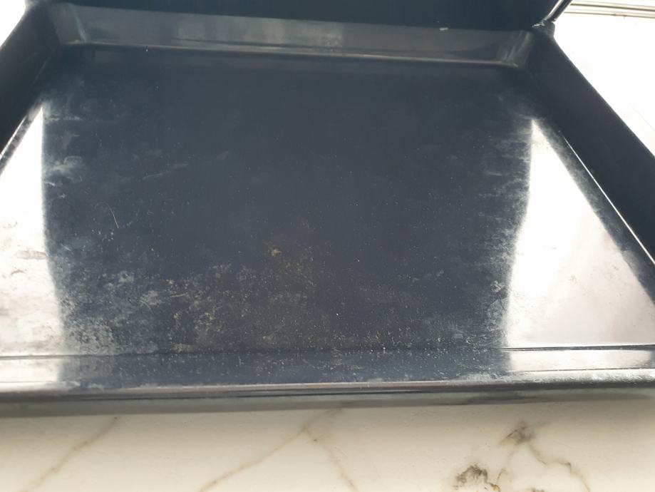 2 kom protvani tepsija lim za pecenje u pecnici HITNO