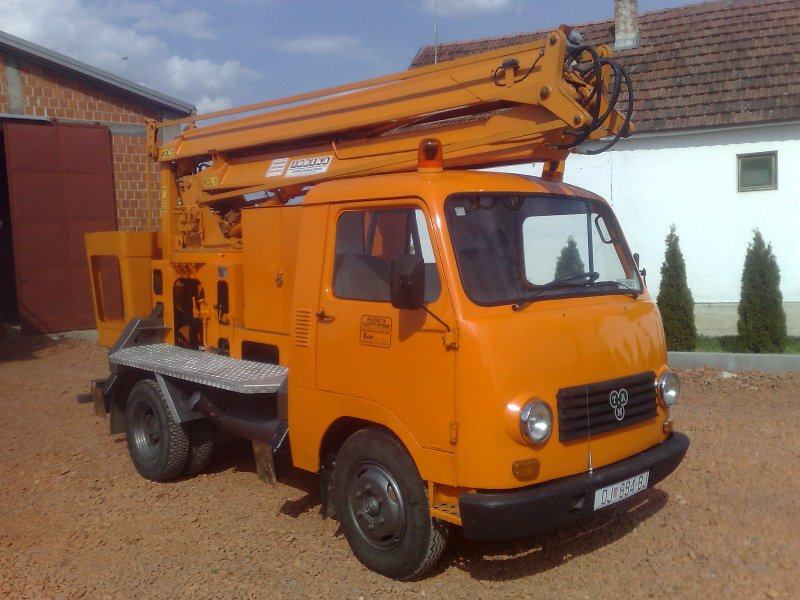 TAM 75 - dizalica s košarom