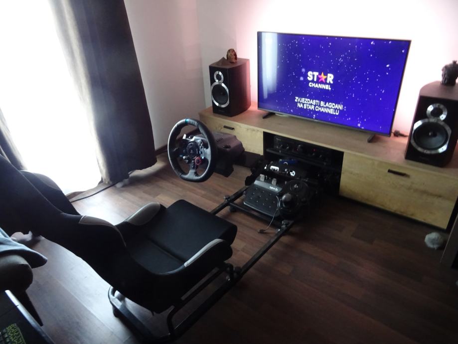 Logitech Driving Force G29 gaming volan + shifter + playseat +PS4 pro