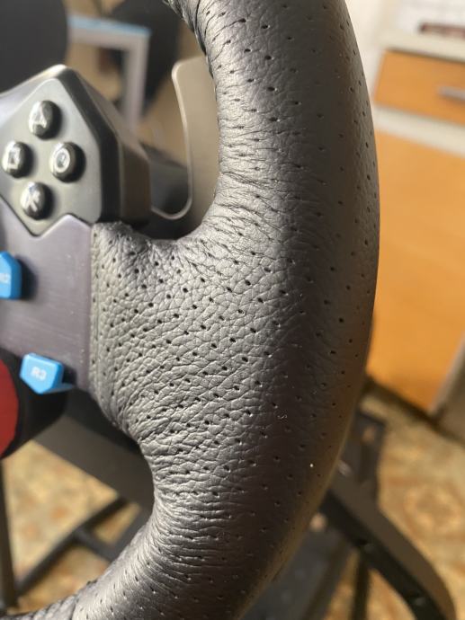 Logitech G29 + GT Omega racing cockpit