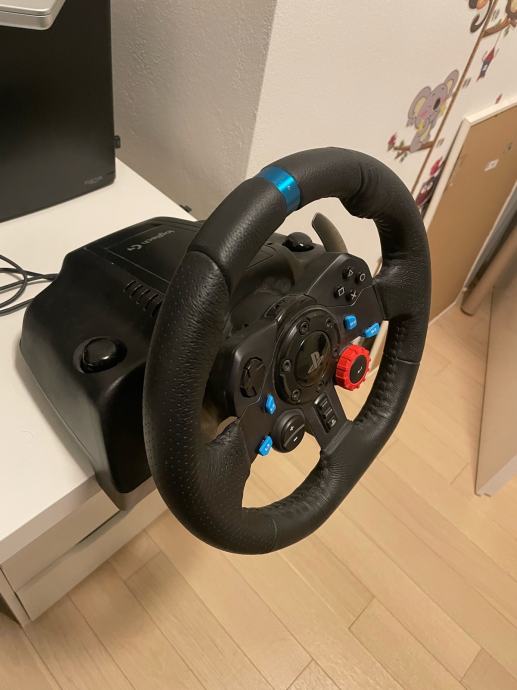 Logitech g29 volan za PC/PS4/PS5