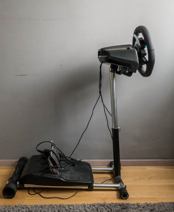 Logitech G29 + Wheel Stand Pro DELUXE V2