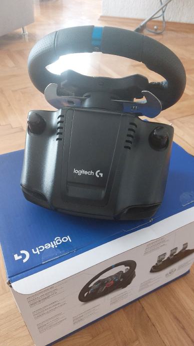 Volan Logitech G29, driving force racing wheel. PC, PS3, PS4, PS5
