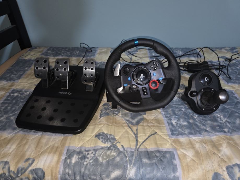 Volan Logitech G29 + shifter