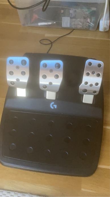 Volan za ps4 logitech g923 + logitech mjenjac + f1 2023