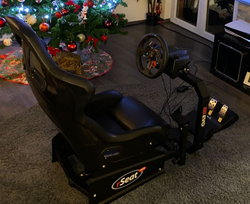 PRILIKA! VRHUNSKI PLAYSEAT + LOGITECH G29 + SHIFTER SAMO 499 EURA!