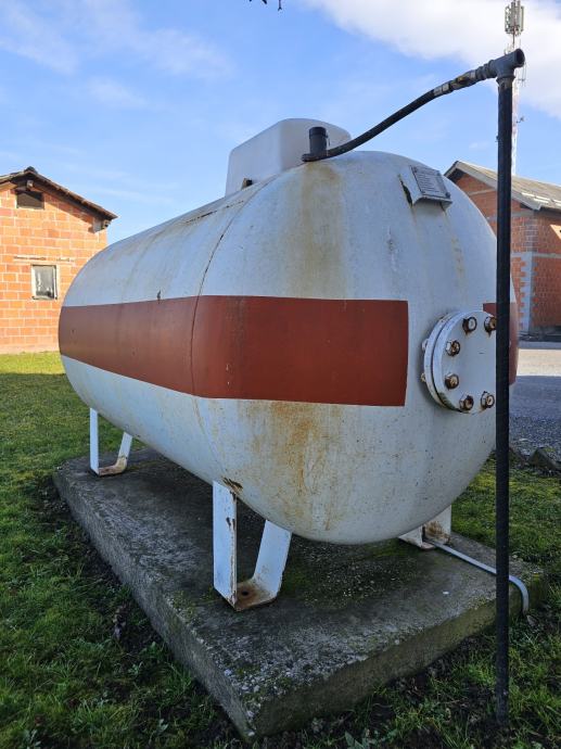 Spremnik za plin 2700l, nadzemni UNP spremnik, cisterna za naftu, vodu