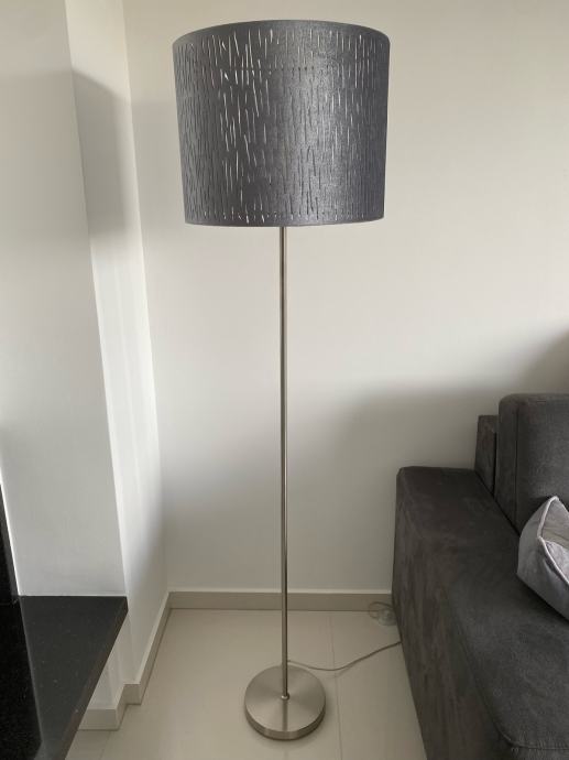 Lampa podna