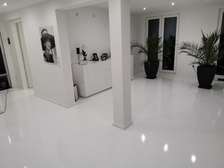 laminat bijeli visoki sjaj