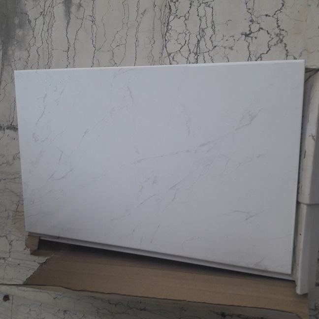 Pločice bijele keramičke 5.5m2 + 0.9m2