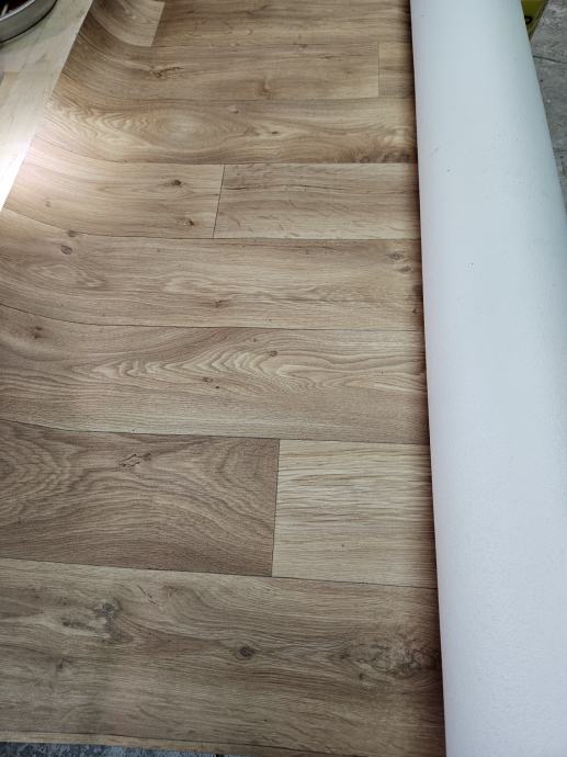 pvc vinil topli pod linoleum