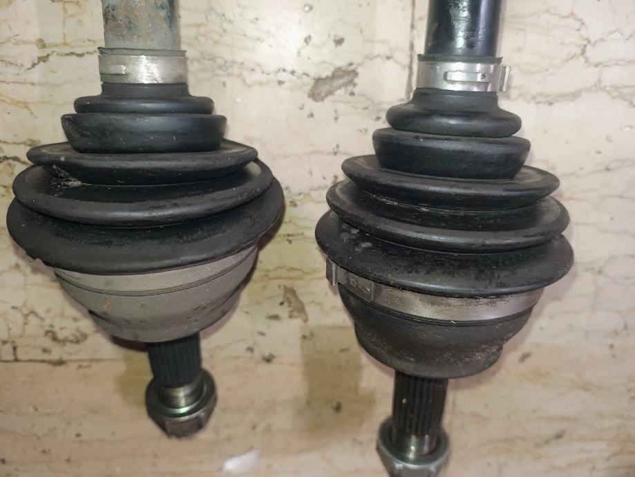 Alfa 147 TS poluosovine