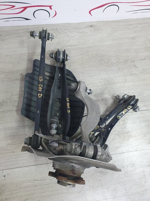 BMW X3 G01 STRAZNJI DESNI OVJES 33306871028 33306871016 33306871020