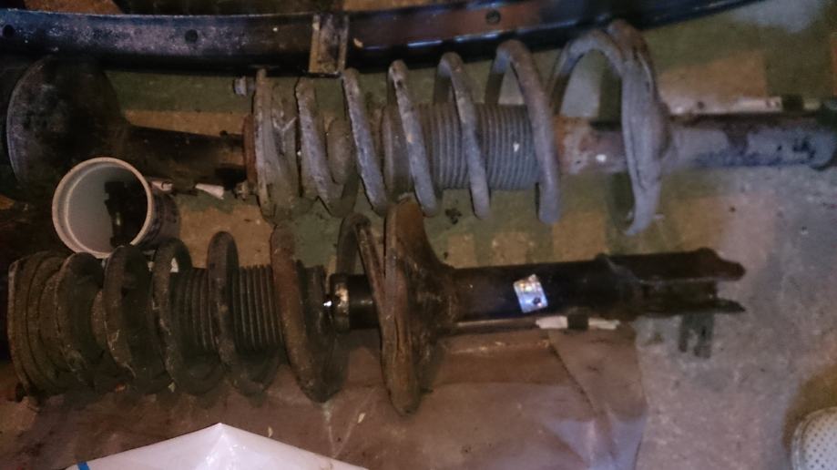 Hyundai Accent amortizeri sa oprugama,više proizvođača 94-2012g