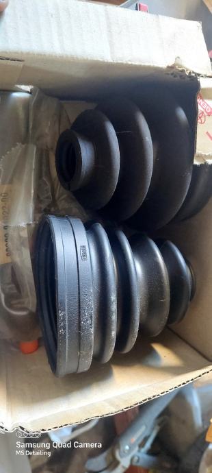 Toyota HIAC Komplet manžeta, Prednja pogonska osovina, 04438-35022