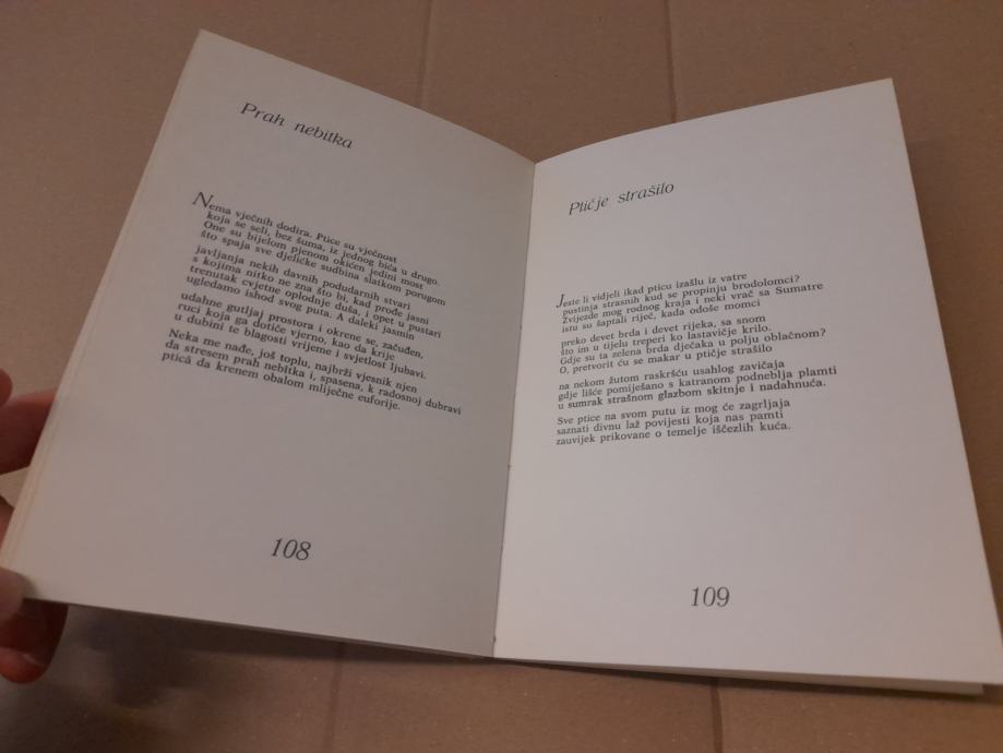 Vesna Parun-Sto soneta (1972.)+kritika od Igora Mandića iz 1972. god.