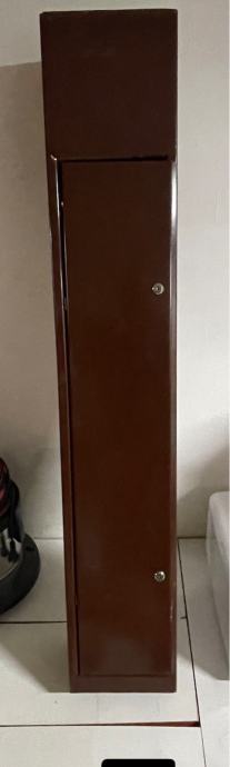 Metalni ormarić za oružje