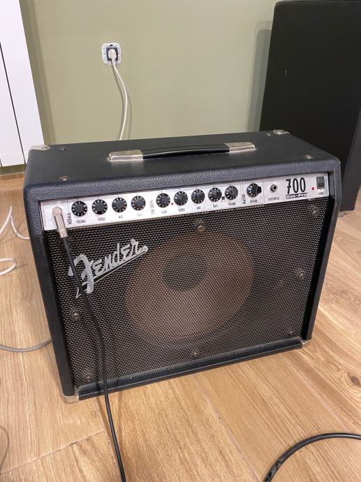 Fender Roc Pro 700 70w