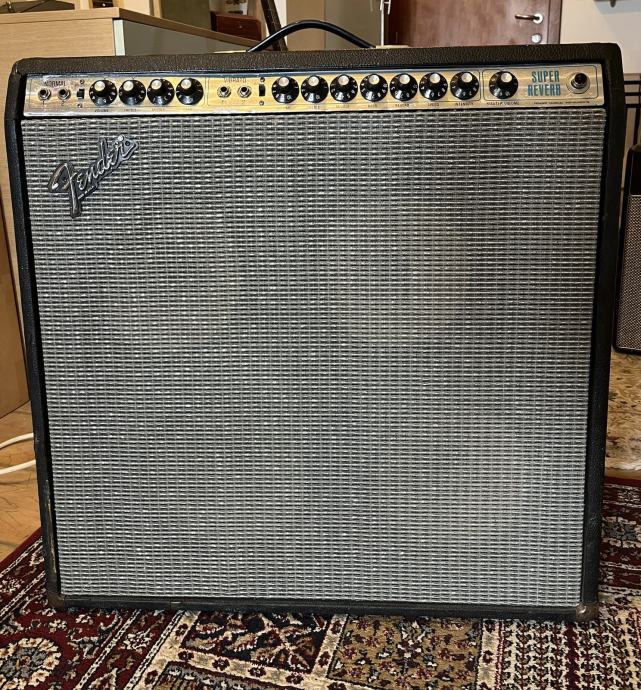 Fender Super Reverb 1000€