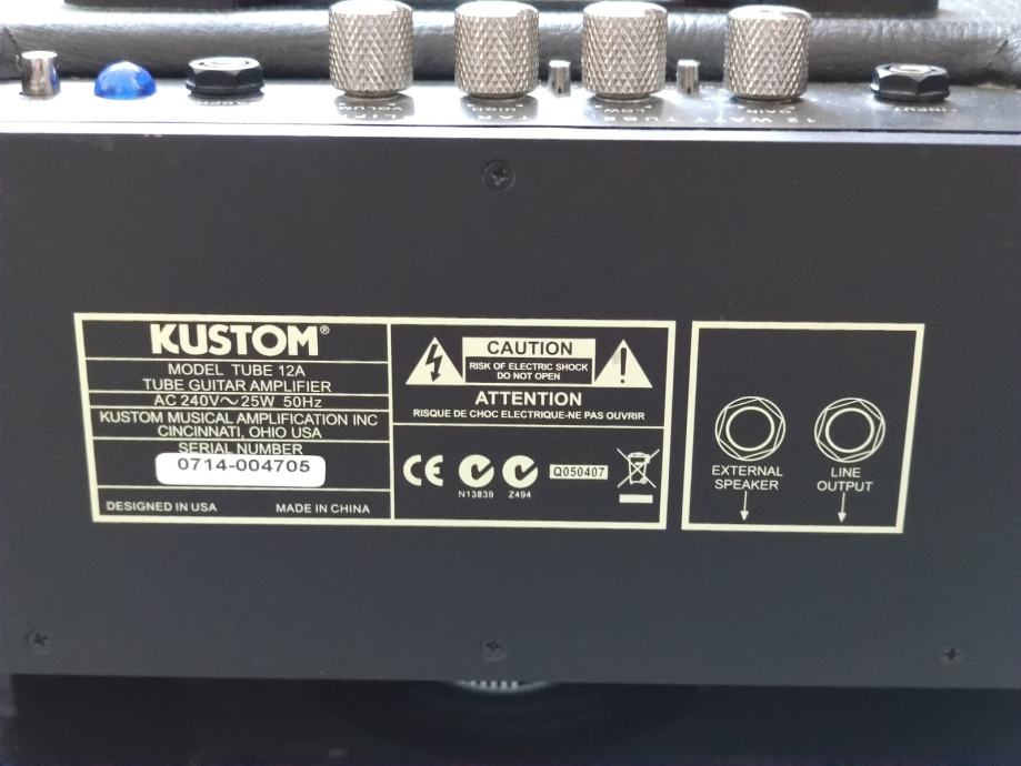 Gitarsko pojačalo Kustom 12A