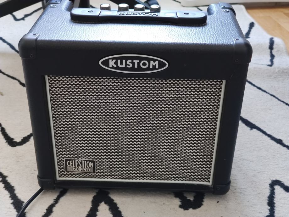 Gitarsko pojačalo Kustom 12A