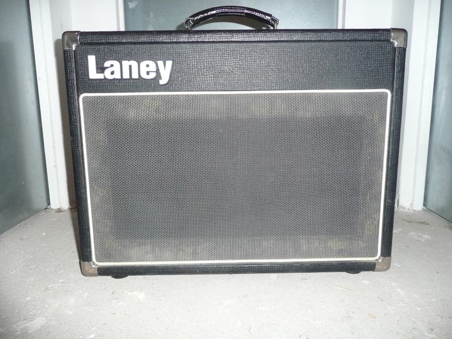 Gitarsko pojačao Laney VC30 210