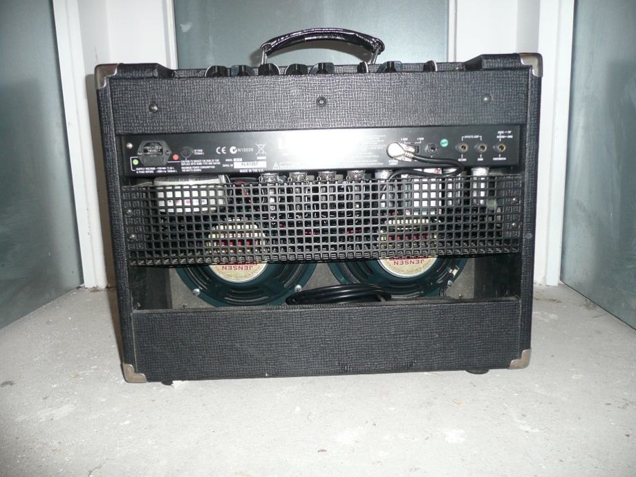 Gitarsko pojačao Laney VC30 210