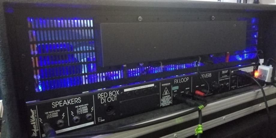 Hughes&Kettner Triamp MK1+ Laney box 2x12 + Footswitch + Hard case