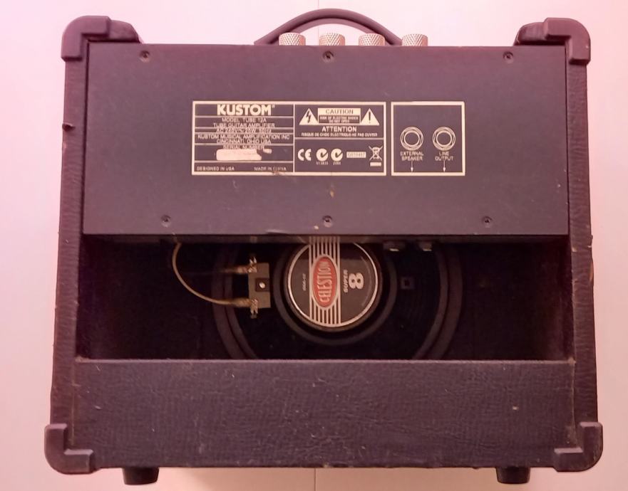 Lampaško pojačalo Kustom 12A