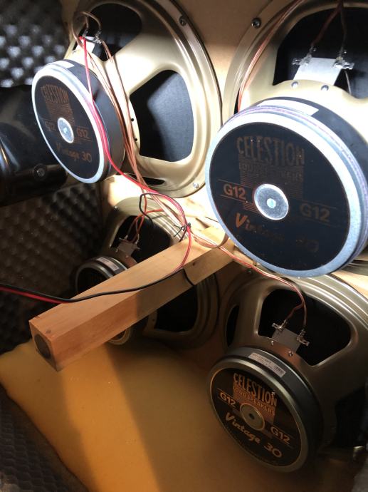 MARSHALL BOX 4x12 CELESTION VINTAGE 30