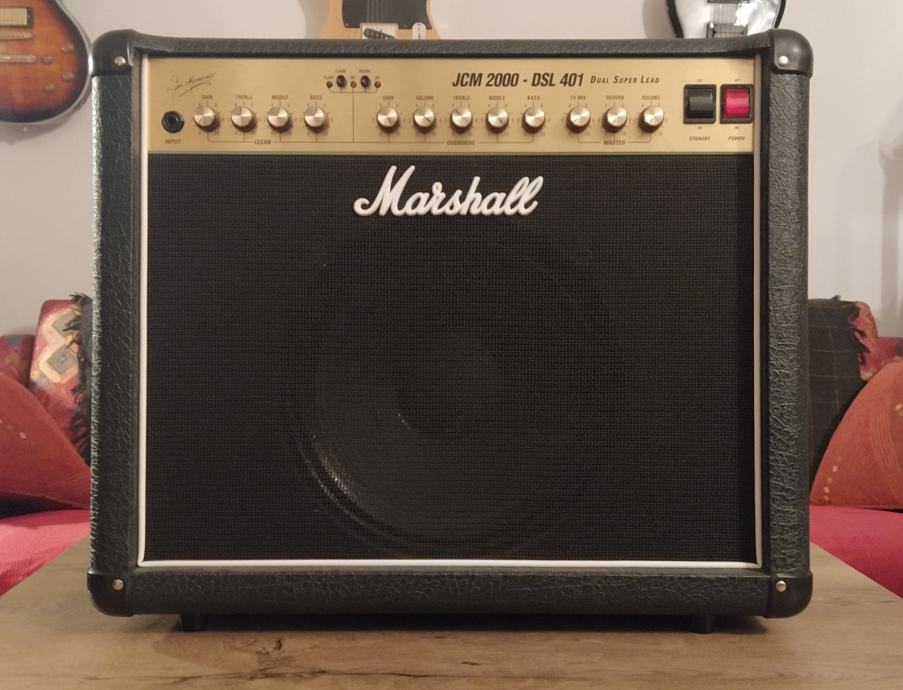 Marshall JCM 2000 DSL 401 + navlaka + footswitch za reverb