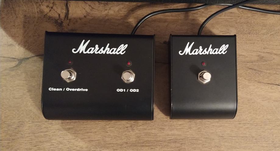 Marshall JCM 2000 DSL 401 + navlaka + footswitch za reverb