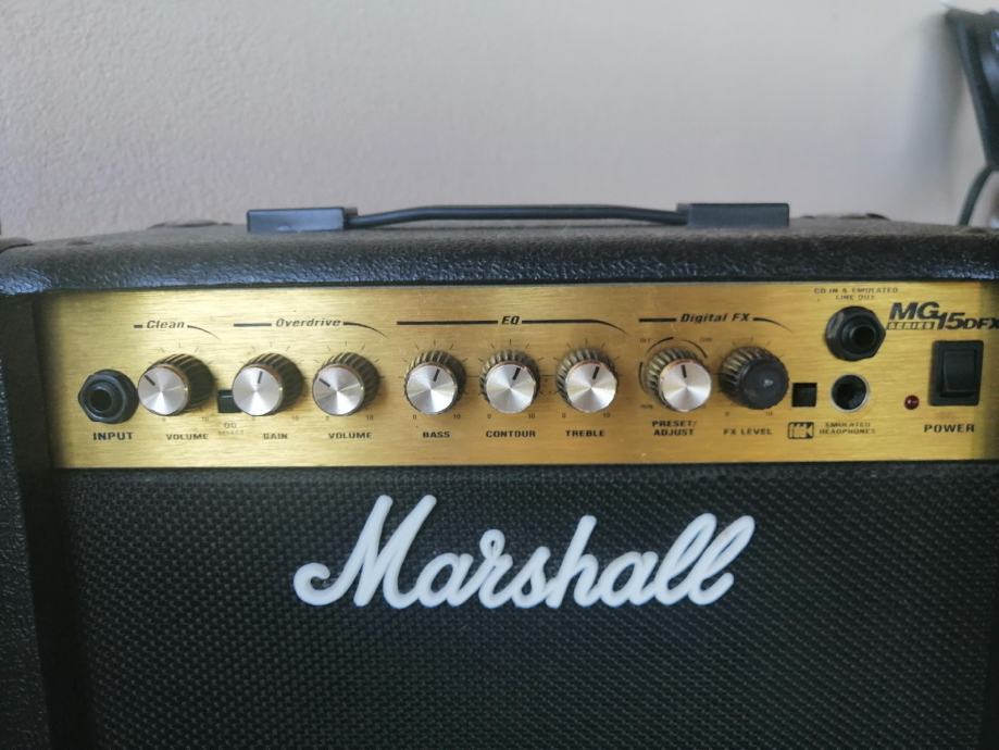 Marshall MG15DFX