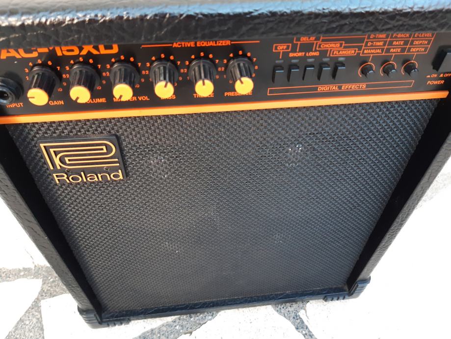 Roland DAC 15XD