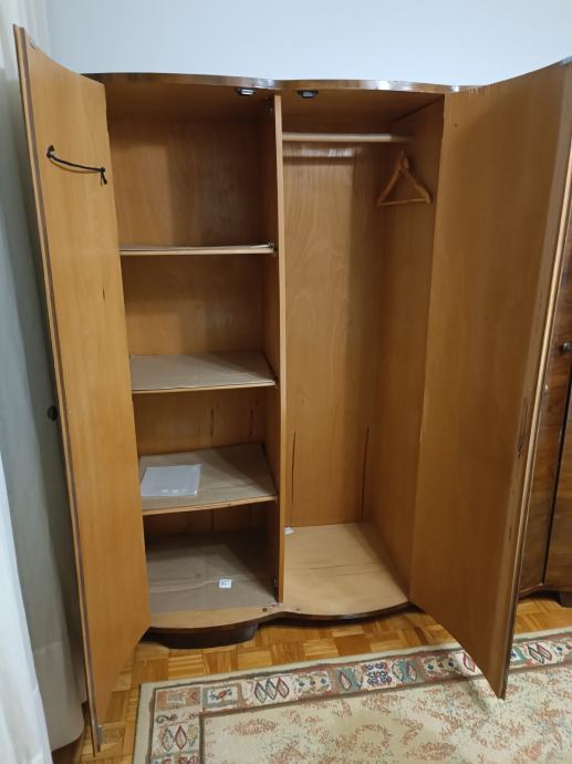 Ormar, komoda i dva nocna ormarica