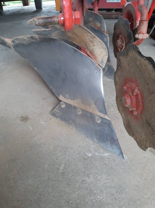 IMT 756 plug 12 cola VK