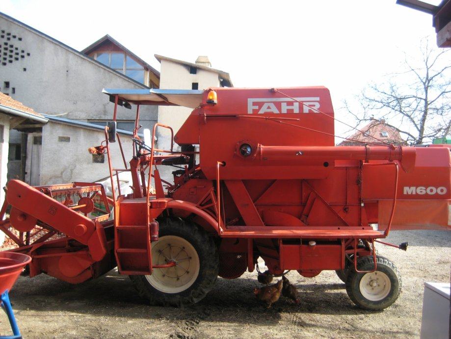 Kombajn FAHR M600