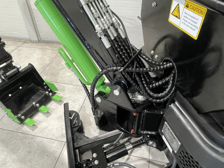 Mini bager Hofman SUKI SK12 - - RASPRODAJA 2000 EUR UŠTEDA!!