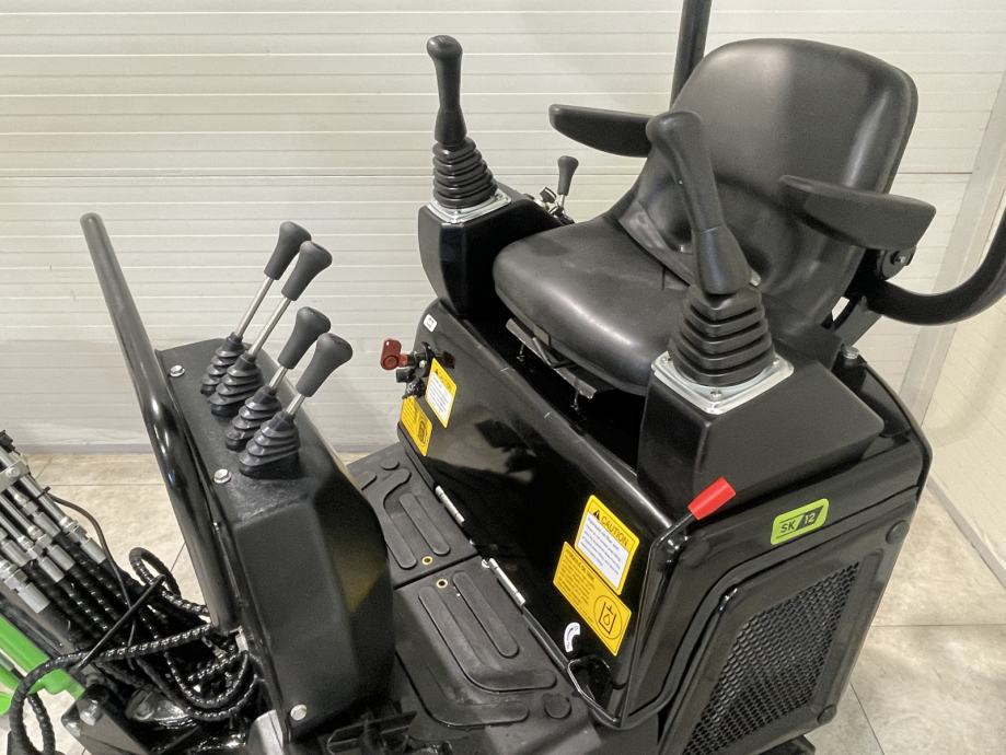 Mini bager Hofman SUKI SK12 - - RASPRODAJA 2000 EUR UŠTEDA!!