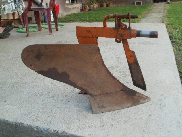 PLUG ZA MOTOKULTIVATOR LABIN PROGRES GOLDONI LABINPROGRES