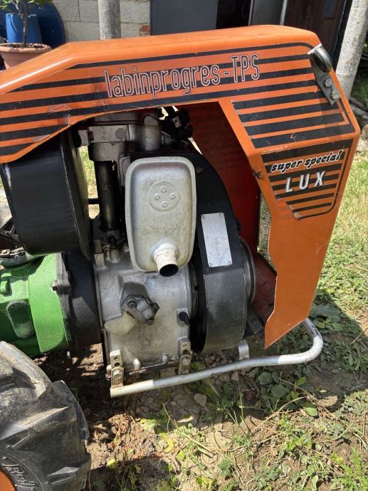 Prodajem Labin Progres