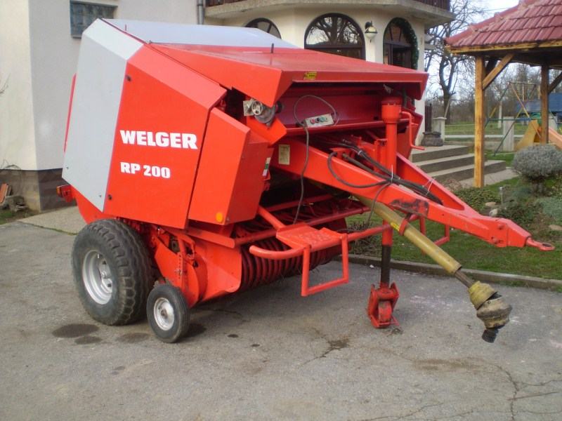 rolo preša balirka WELGER RP 200 profi
