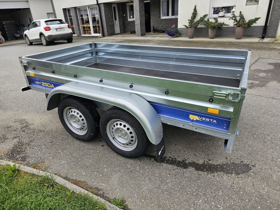 Vesta Trailers Light 25DA autoprikolica