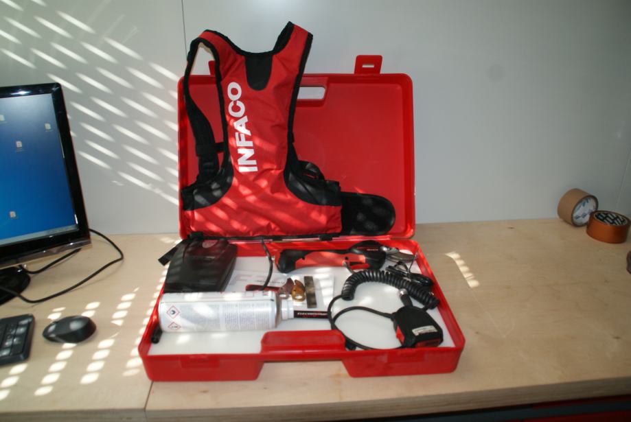 Električne škare Infaco Electrocoup F3010, jamstvo