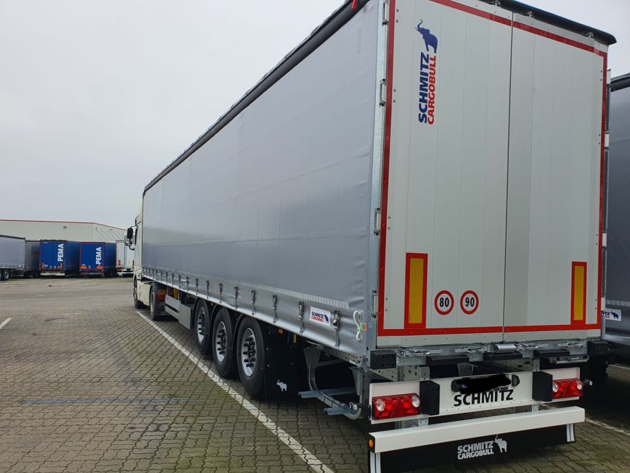 SCHMITZ-CARGOBULL NOVO 1/23, 2023 god.