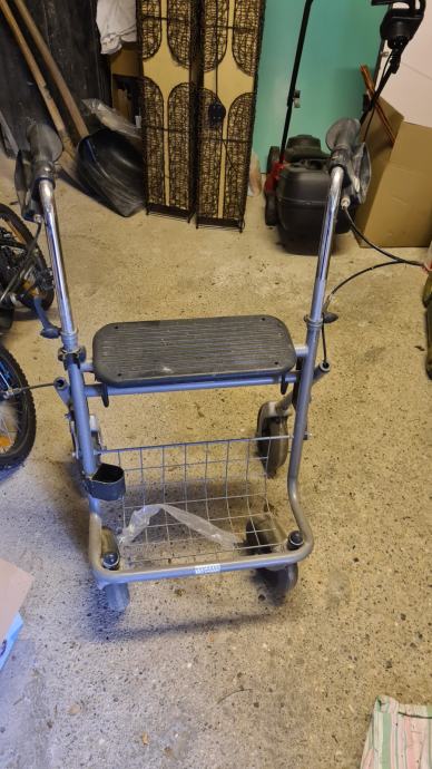 Rolator sklopiva hodalica sa četiri kotača