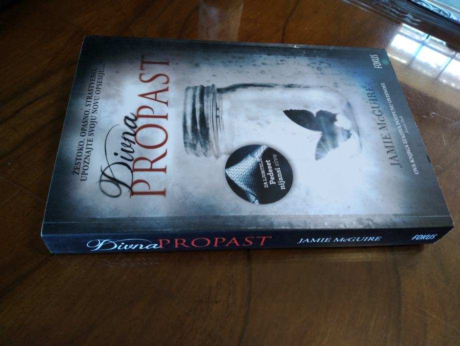 Jamie McGuire Divna propast Profil Zg 2013 NOVO!