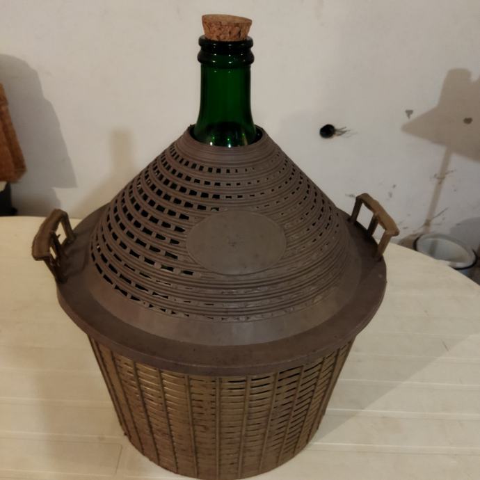 Staklene boce za rakiju ili vino